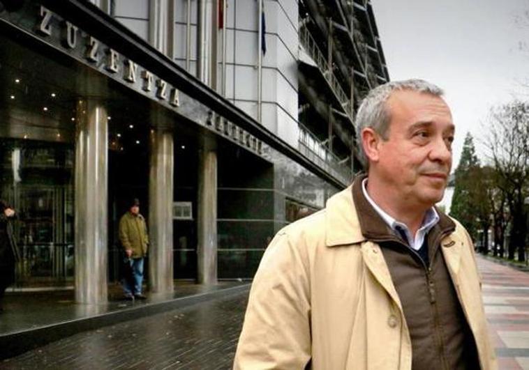 La Diputación vizcaína despide a Sánchez Robles, condenado por el 'caso ... La Diputación vizcaína despide a Sánchez Robles, condenado por el 'caso ...